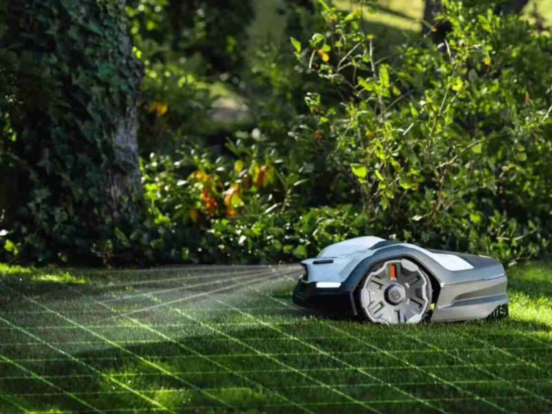 Mähroboter Vergleich 2026: Die besten kabellosen Modelle mit KI | tink Blog